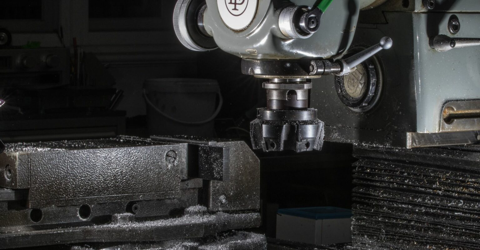 CNC milling machine - Polabs